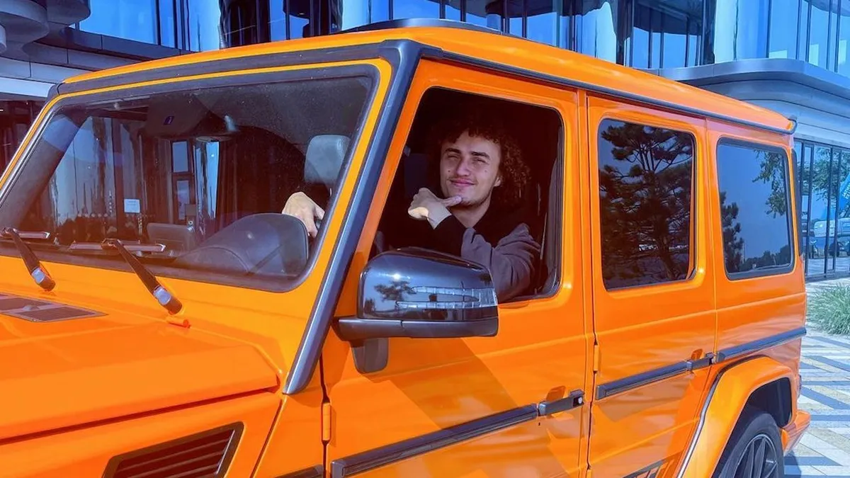 Dit is het absurde bedrag dat YouTuber Kwebbelkop per maand verdient ...