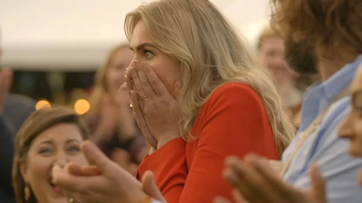Mercedes pakt overwinning in Heel Holland Bakt | LOESOE