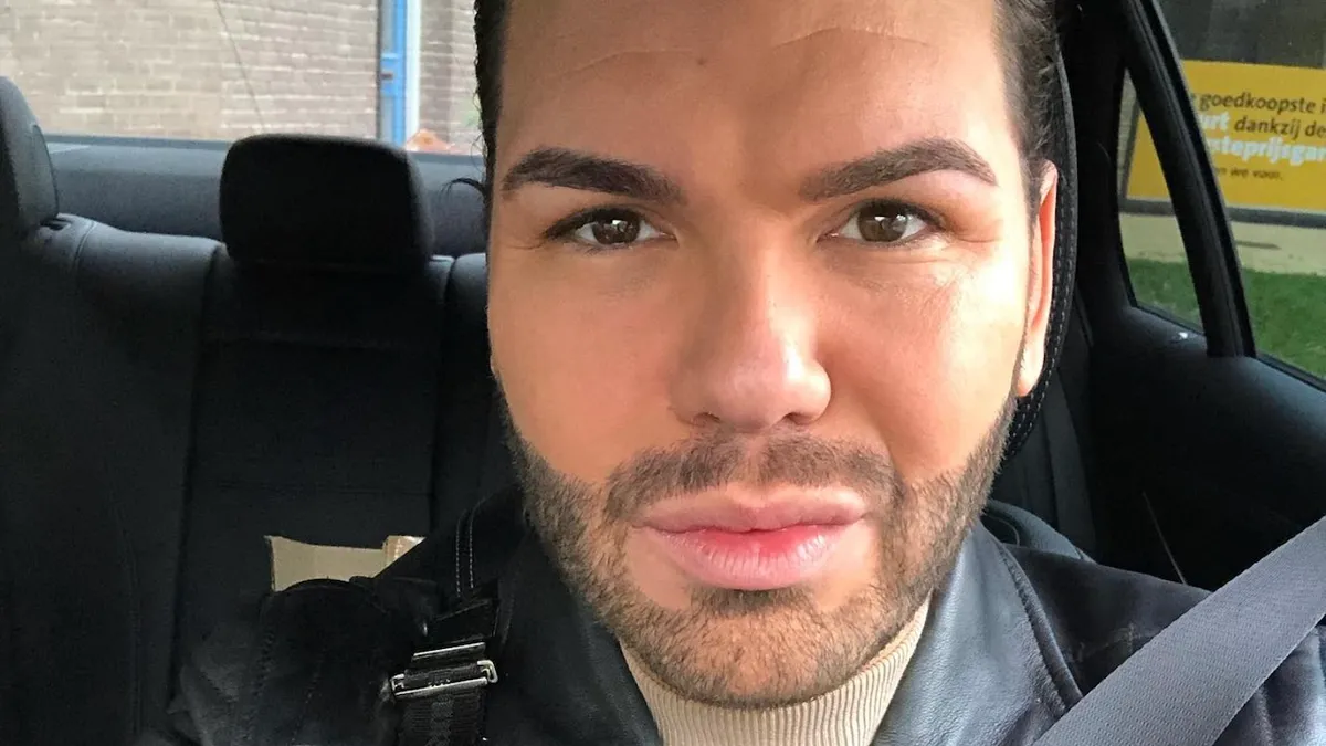 Roy Donders is vader geworden en maakt naam van baby bekend | LOESOE