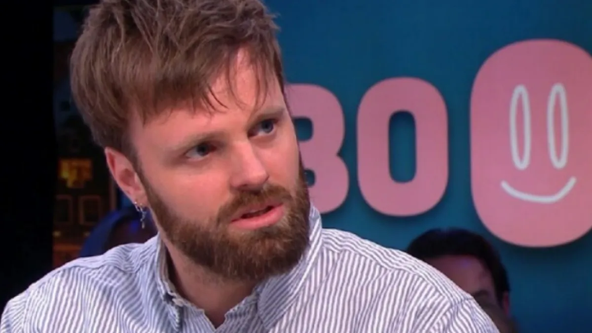 Tim Hofman heeft een compleet nieuwe look en voelt zich extreem onzeker ...