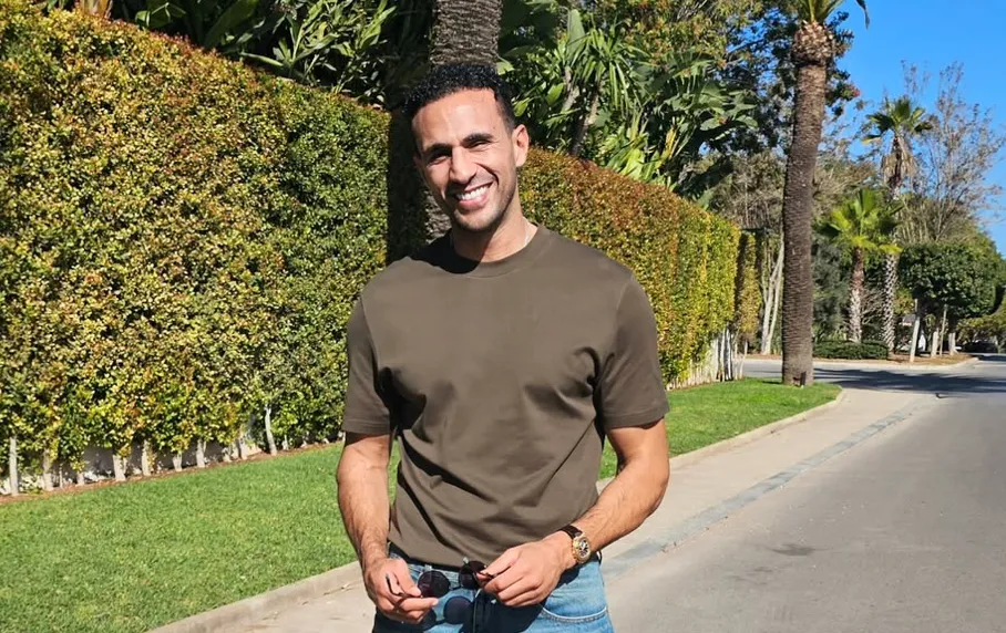 Camera legt vast hoe Badr Hari ex-vriendin in gezicht stompt