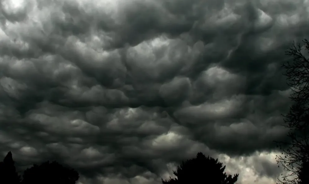 Code geel: Onweer en hagel verwacht in deze Nederlandse steden