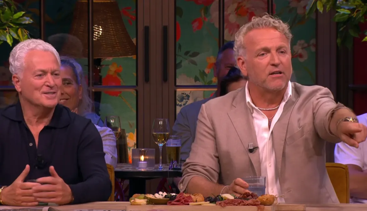 Ruzie tussen Bram Moszkowicz, Gordon en Victor Vlam bij Oranjezomer loopt volledig uit de hand