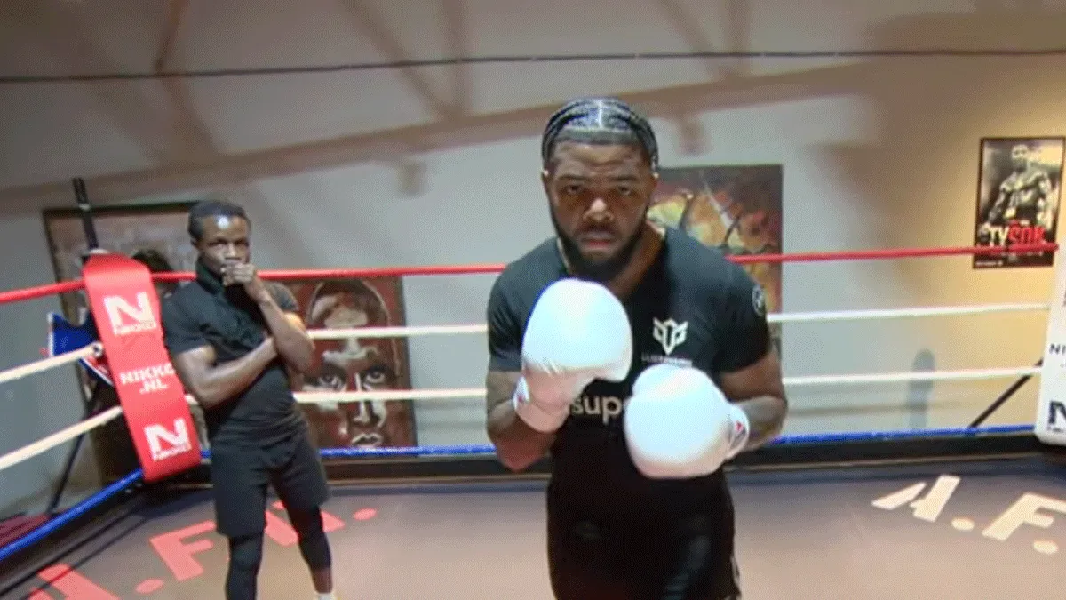 Bokslegende Regilio Tuur helpt Glory's Luis Tavares: 'Hij wordt ...