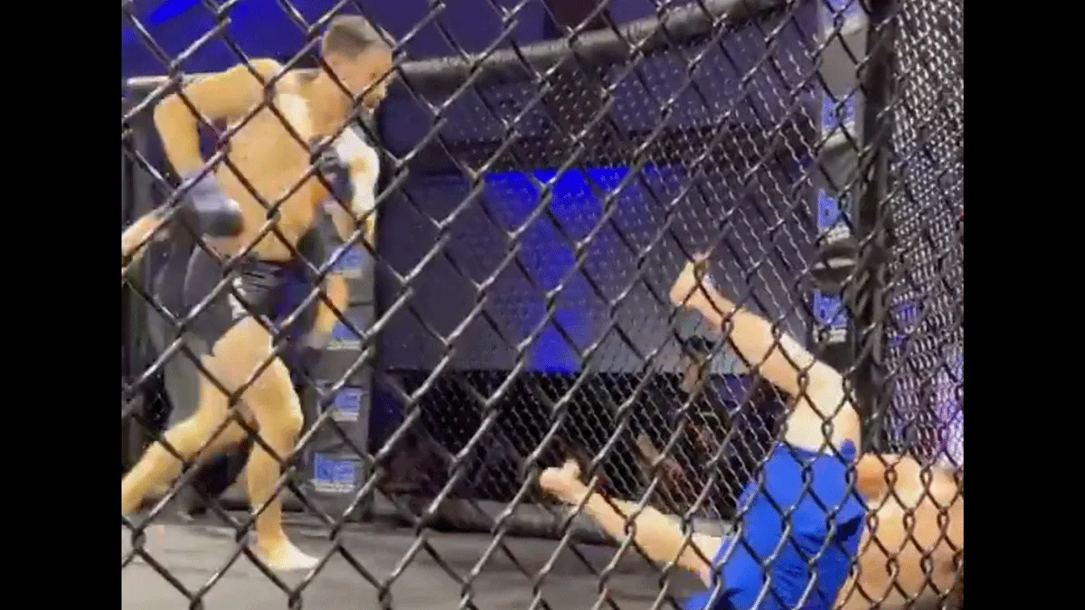 VIDEO: Vechter bruut 'KO' via Superman stoot | Vechtsport info