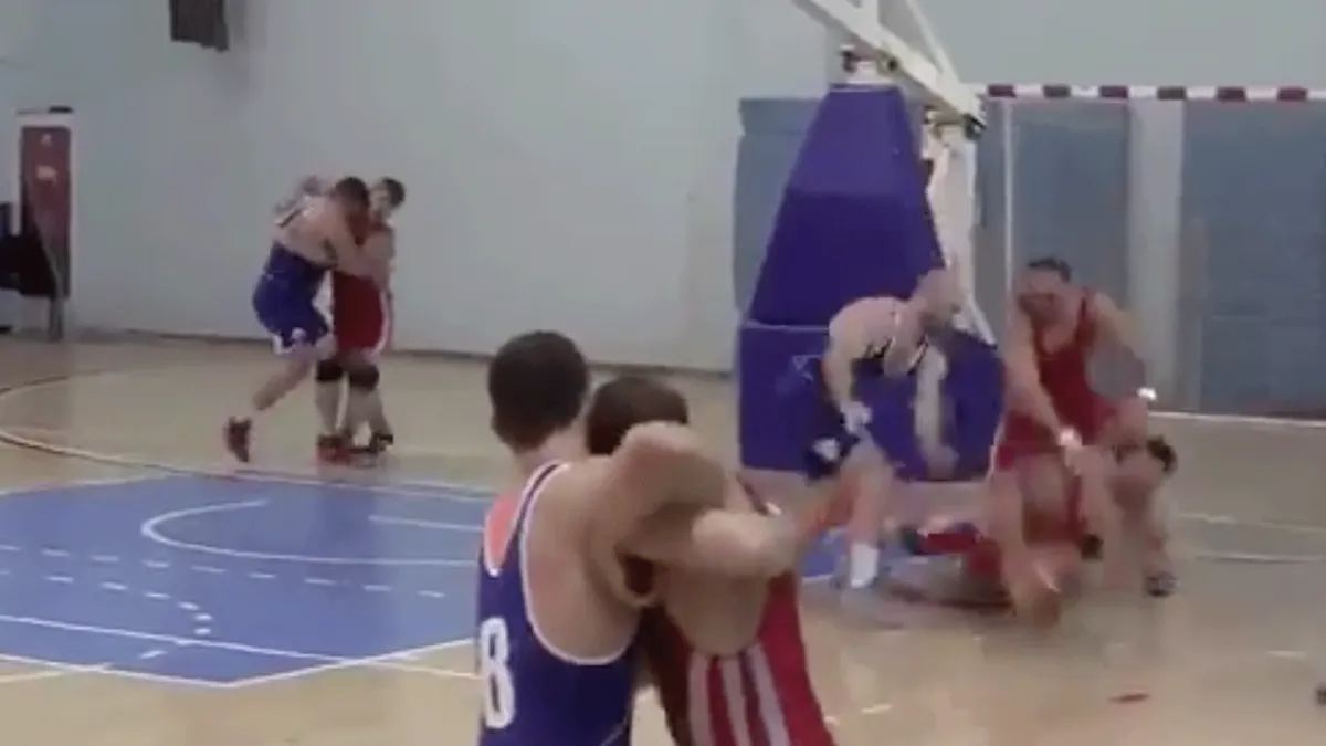Regball: Worstel-basketballen op z'n Russisch (video) | Vechtsport info