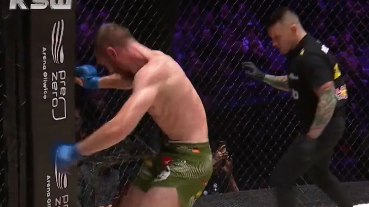 🎥 Bruut einde aan 'geen regels' MMA-gevecht in Polen! 'Goed afgekeken ...