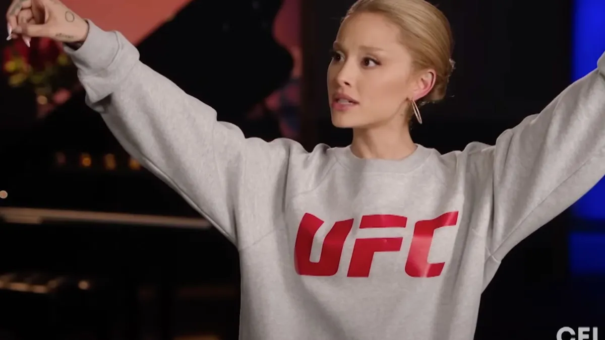 Ariana Grande gaat los op de UFC: 'Geeft vechters de volle laag ...
