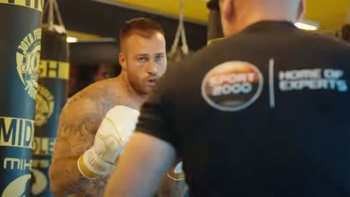 Dave Roelvink spot met Melvin Manhoef: 'Wie moet hier eigenlijk bang zijn?' | Vechtsport info