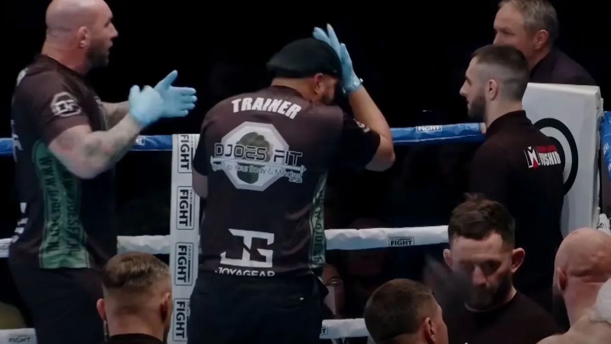 Gekkenhuis! MMA-partij met Nederlandse vechter ontploft in totale chaos ...