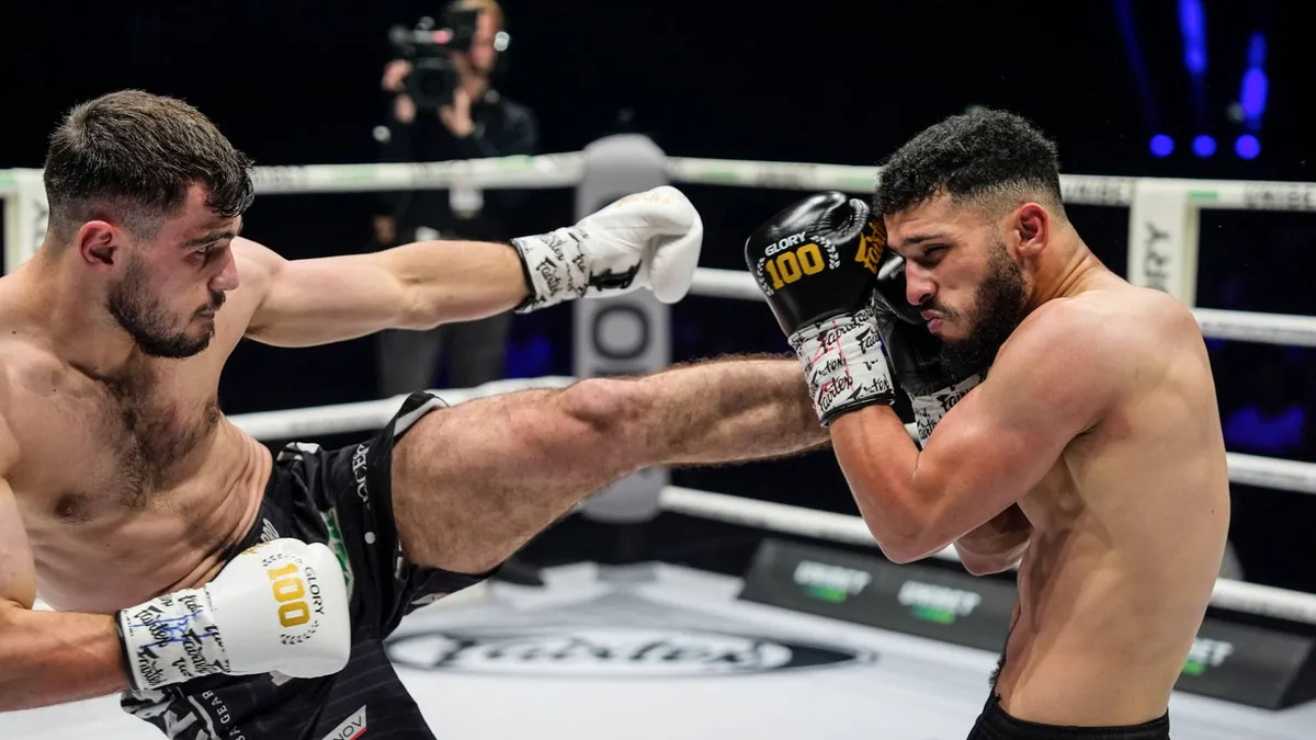 Glory 100: publiek gaat uit zijn dak bij bruut duel - Kijk hier terug ...