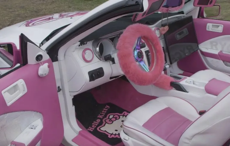 Hello Kitty Mustang | VK Magazine
