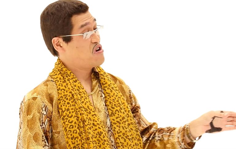 Bedenker Pen Pineapple Apple Pen komt met nieuw catchy nummer! | VK ... Bedenker Pen Pineapple Apple Pen komt met nieuw catchy nummer! | VK ...