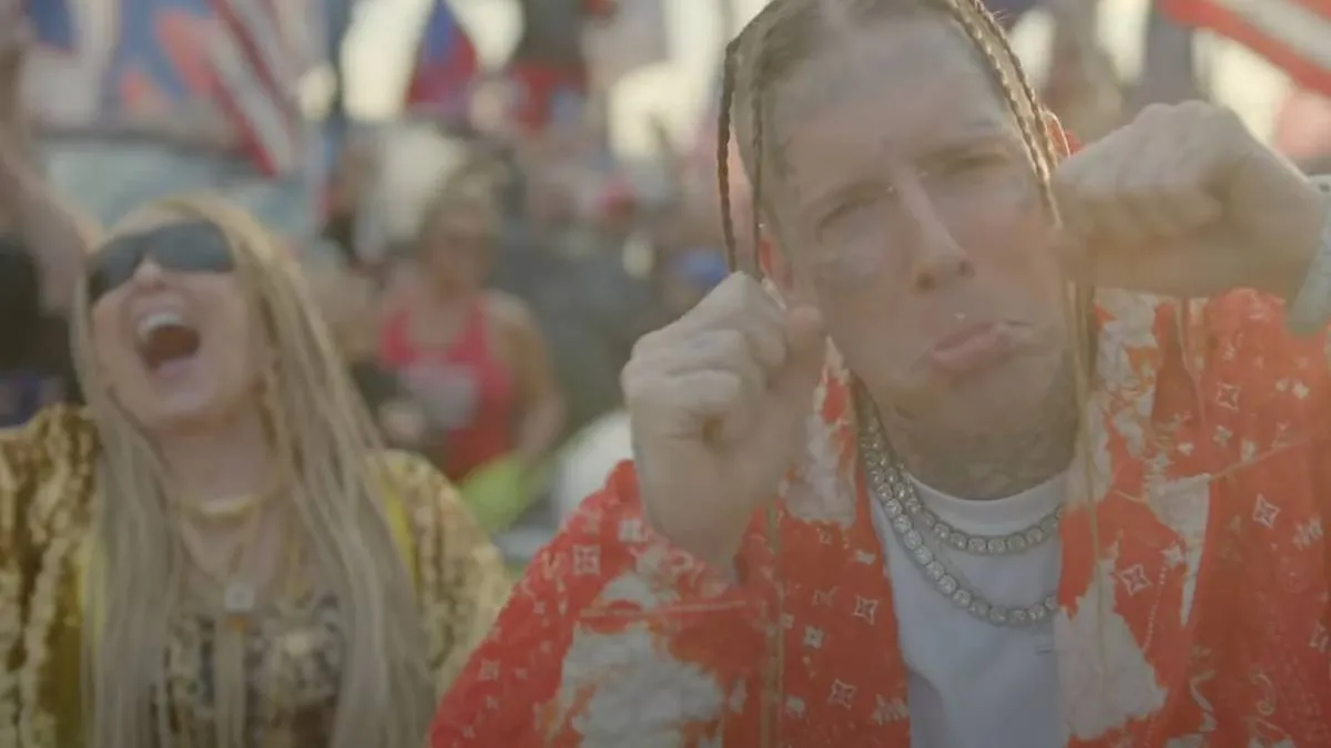 Oh my, rapper Tom MacDonald en comédienne Roseanne Barr brengen ons de ...