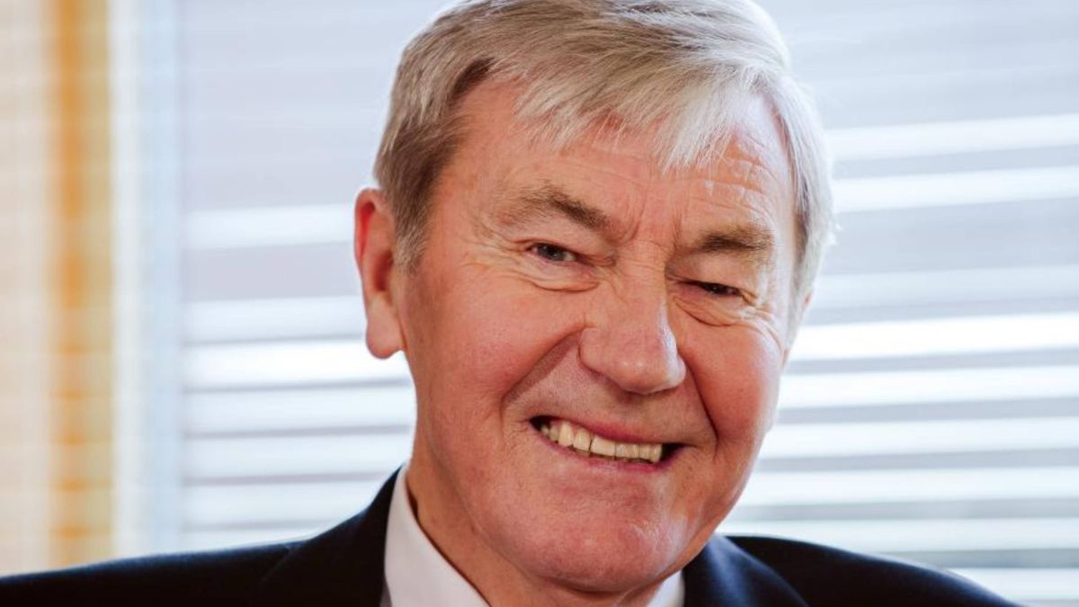 Whiskylegende Sir Ian Good CBE overleden