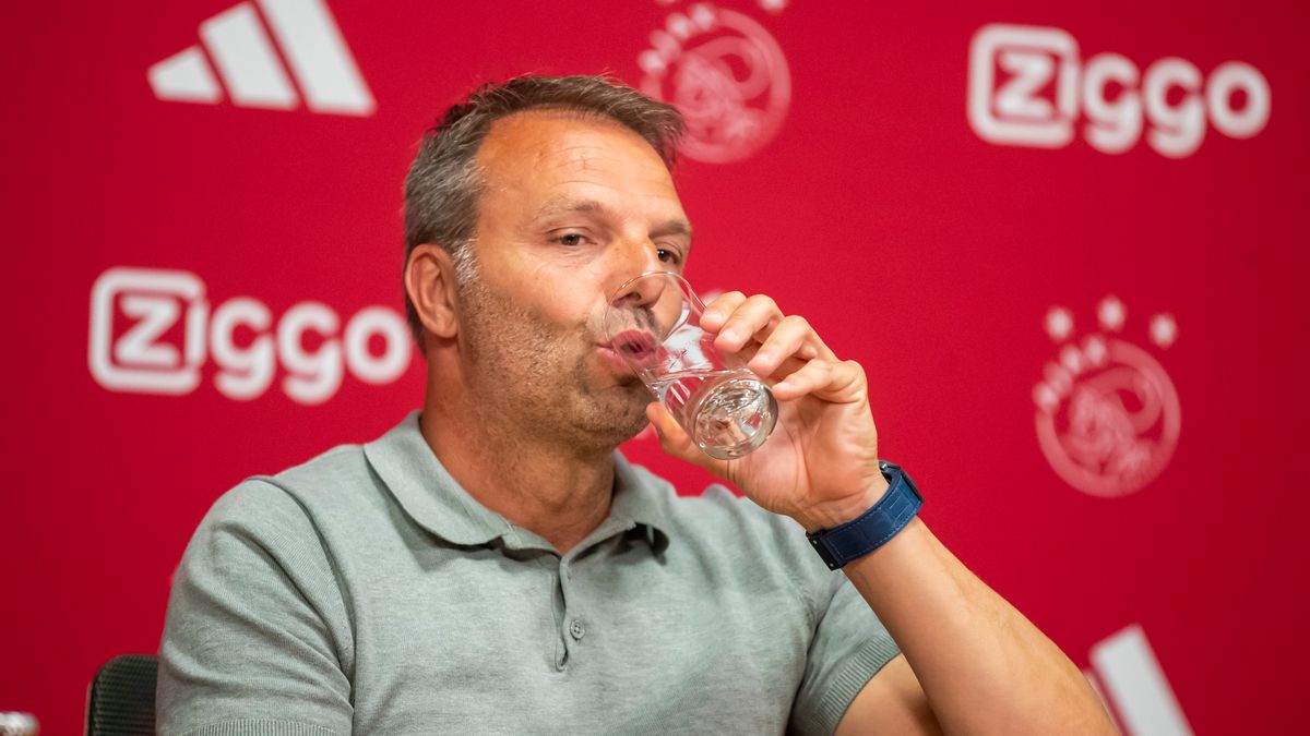 Kraay jr. lovend na persconferentie Steijn: 'Daar zat een ervaren en ...