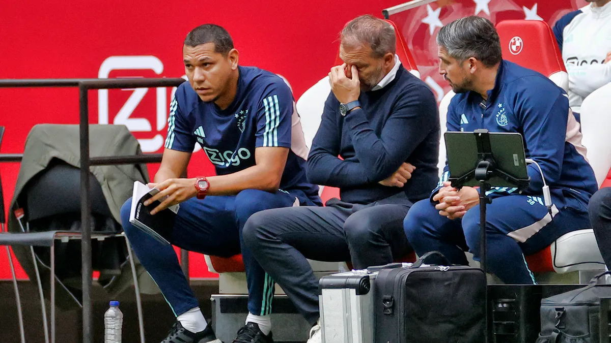 Rondom Ajax: 'Voormalig assistent-trainer Ajax in beeld bij Feyenoord'