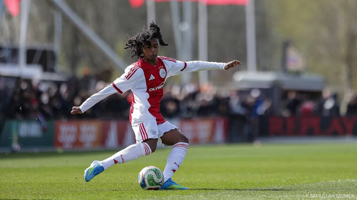 Hato blinkt uit op Future Cup: 'Ben een "zes" die veel inzicht heeft en ...