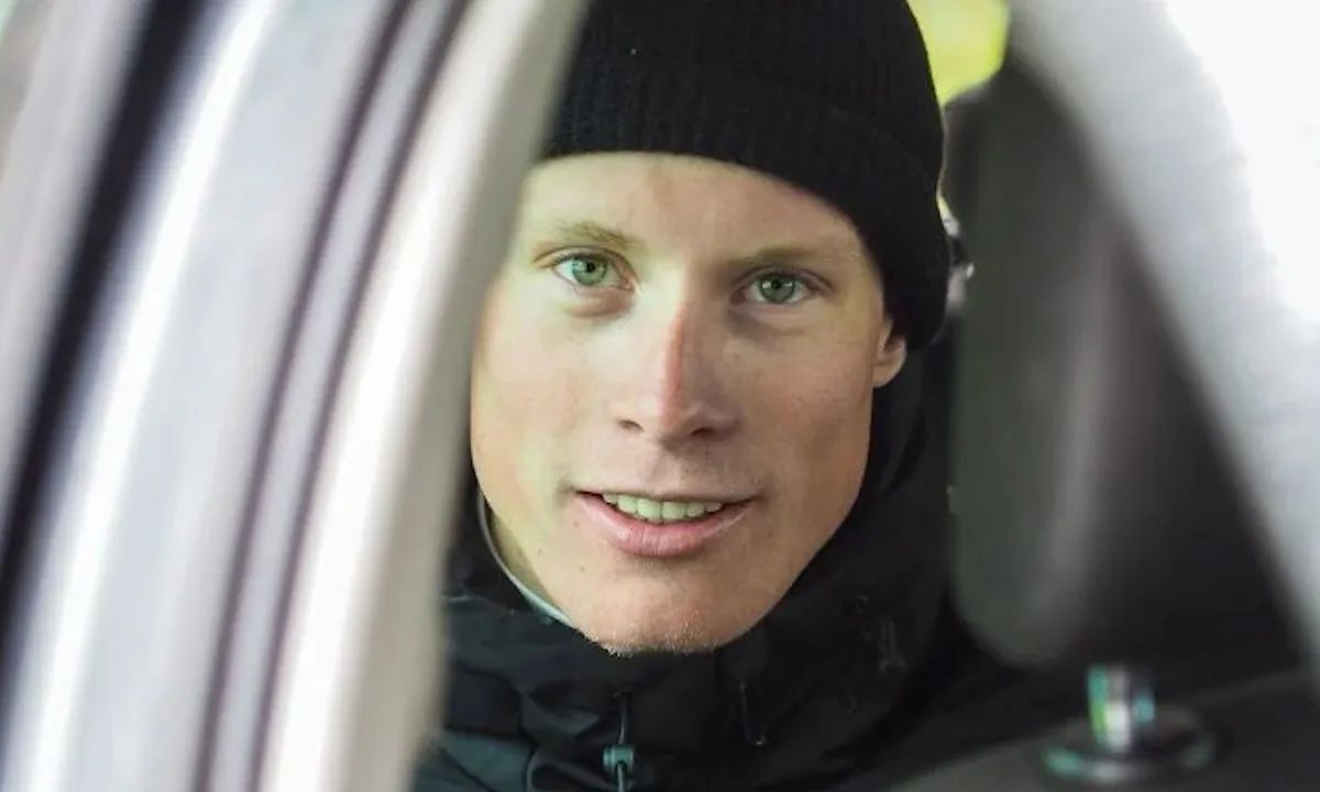 Wielrenner Bas van Belle (24) plotseling overleden: 'Dat kwam wel heel ...