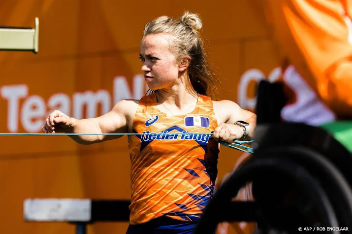 Kogelstootster Baars pakt goud met nieuw paralympisch record