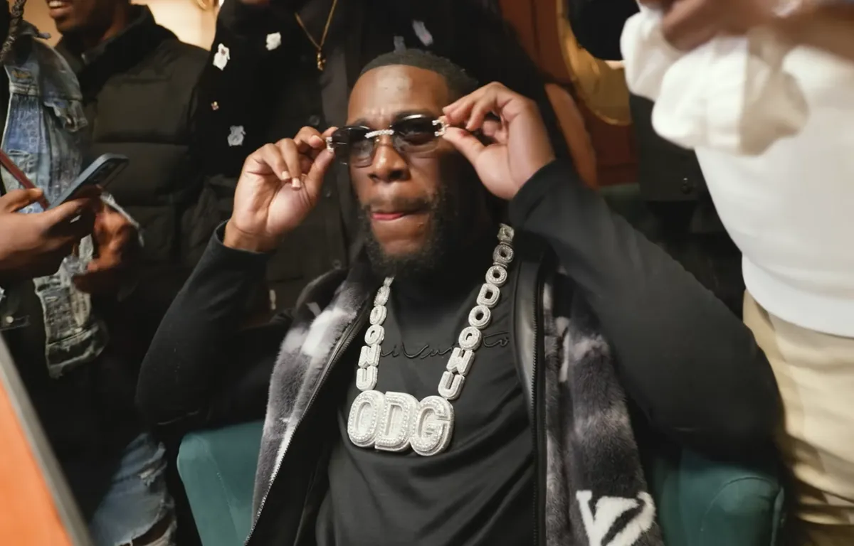 De man achter A Jewellers vertelt het verhaal van de 'million dollar ...