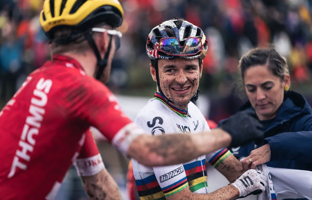 Bereit für die Tour de France - Tom Pidcock, Sieger des MTB-Weltcups ...