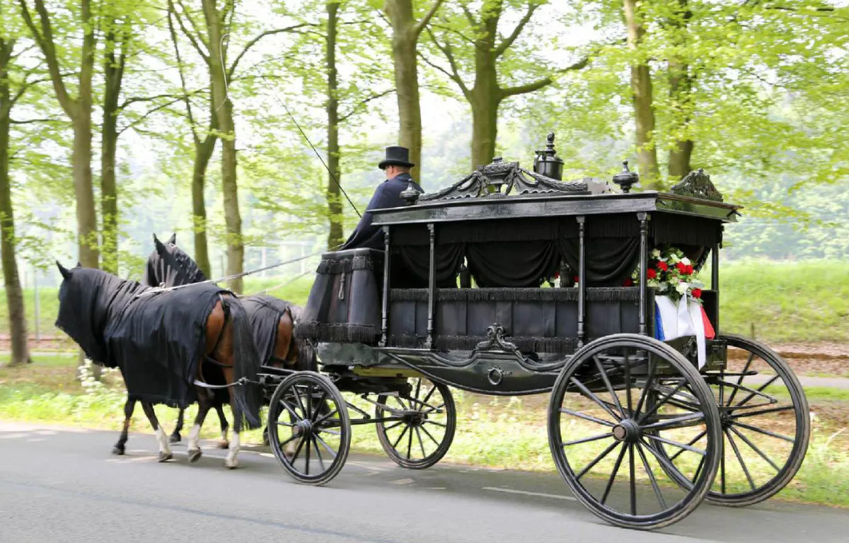 Open Monumentendagen op begraafplaats Ellecom-De Steeg