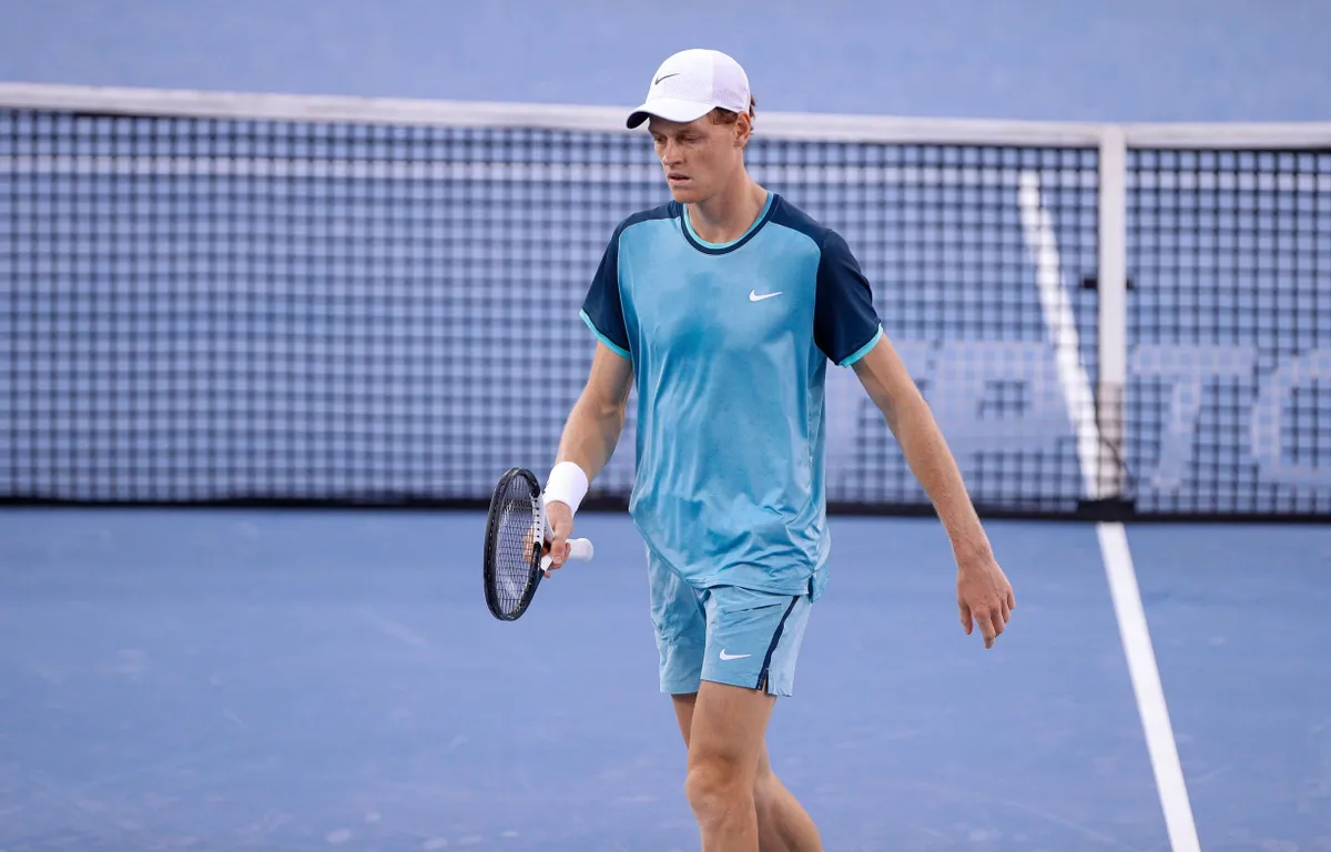 "Es hat ihn körperlich und geistig zermürbt": Jannik Sinners Trainer ...