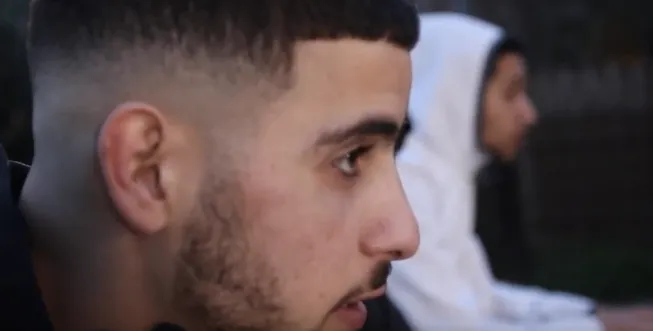 Rapper Tarik dropt de making of van zijn nieuwe videoclip