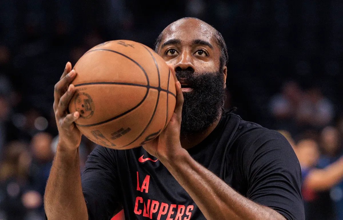 James Harden gives response to his bizarre block on Kawhi Leonard