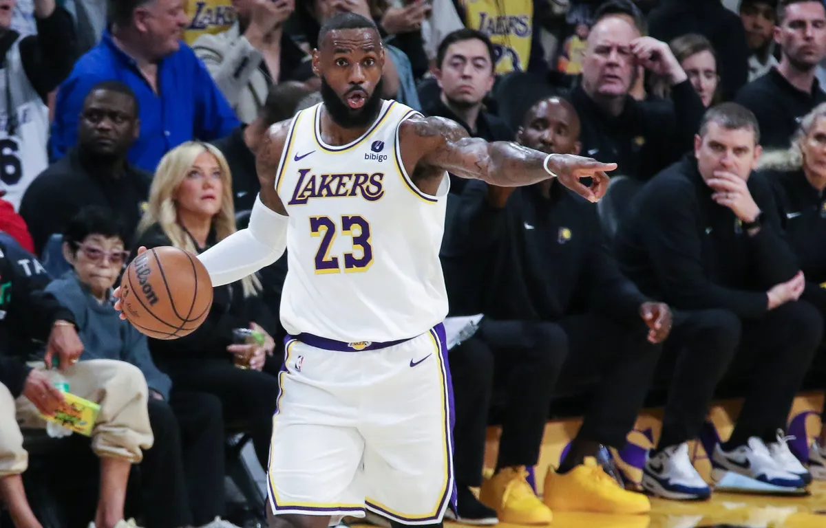 NBA Rumors: 5 Teams with the financial flexibility to sign LeBron James ...