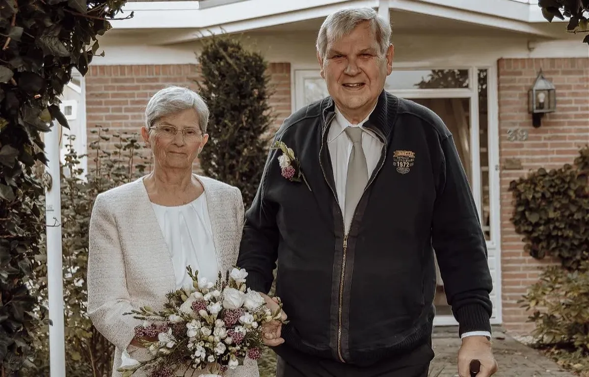 Gouden Jubileumviering: Peter en Ria geven elkaar opnieuw het jawoord ...