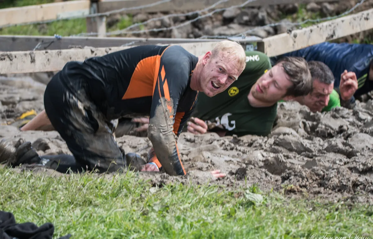 Strong Viking Run in Spaarnwoude: sportief collectief modderbad