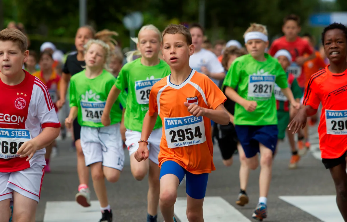 Tata - Kids of Steel Run start in Heemskerk