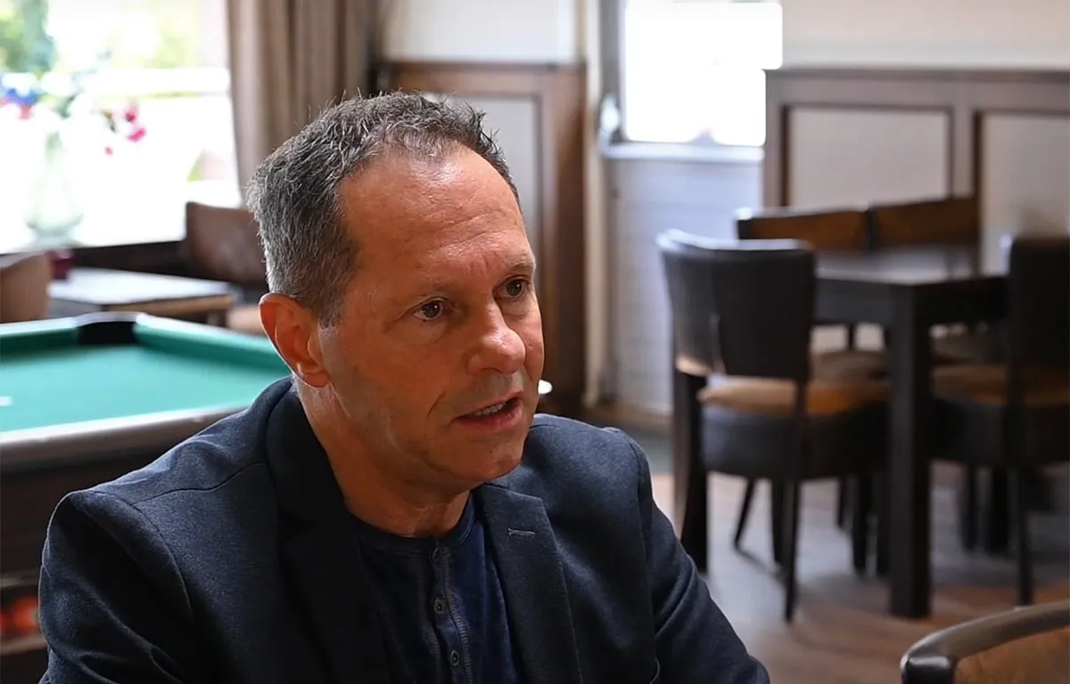 Moedige Moeders en René van Collem over verslaving