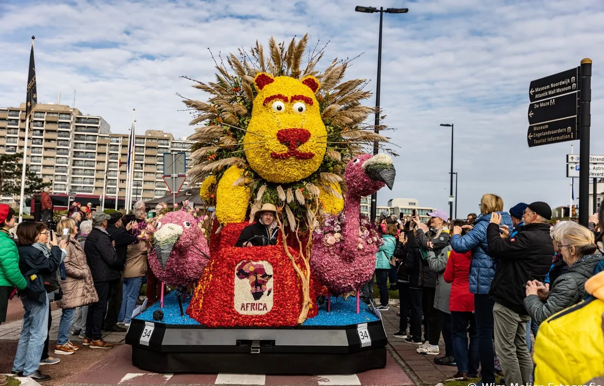 Bloemencorso Bollenstreek 2024 gepresenteerd in jubilerend Keukenhof