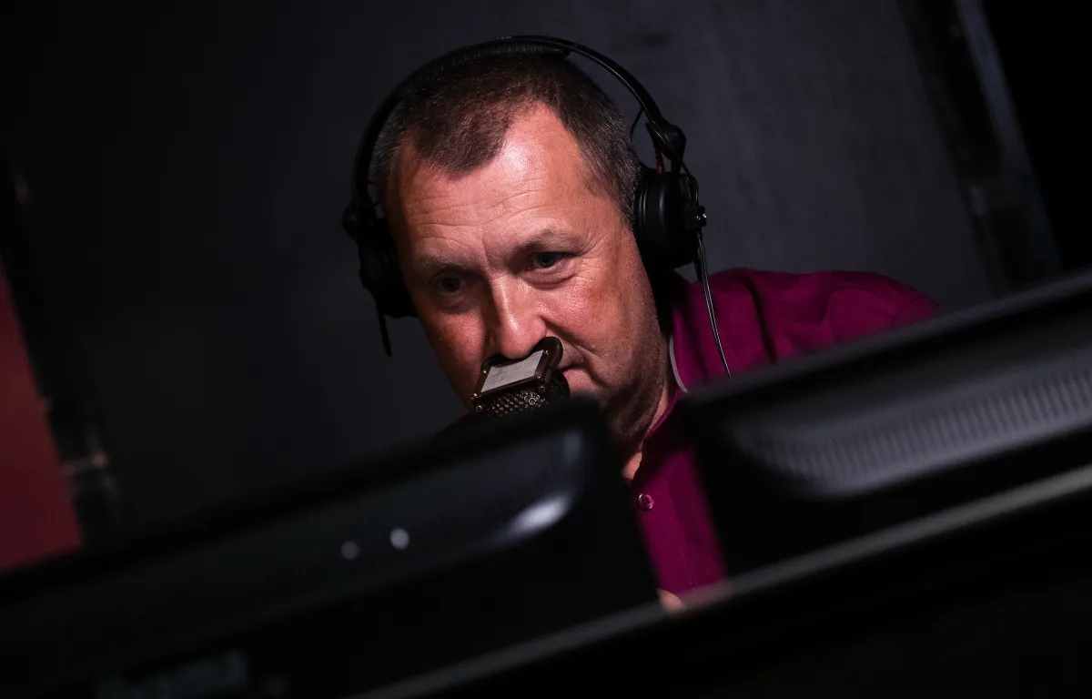 Wayne Mardle forced to leave commentary after ‘I Can’t Speak’ nine-dart ...