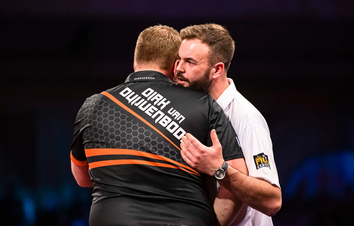 Van Duijvenbode and Ross Smith set a new 180 record at the PDC World ...