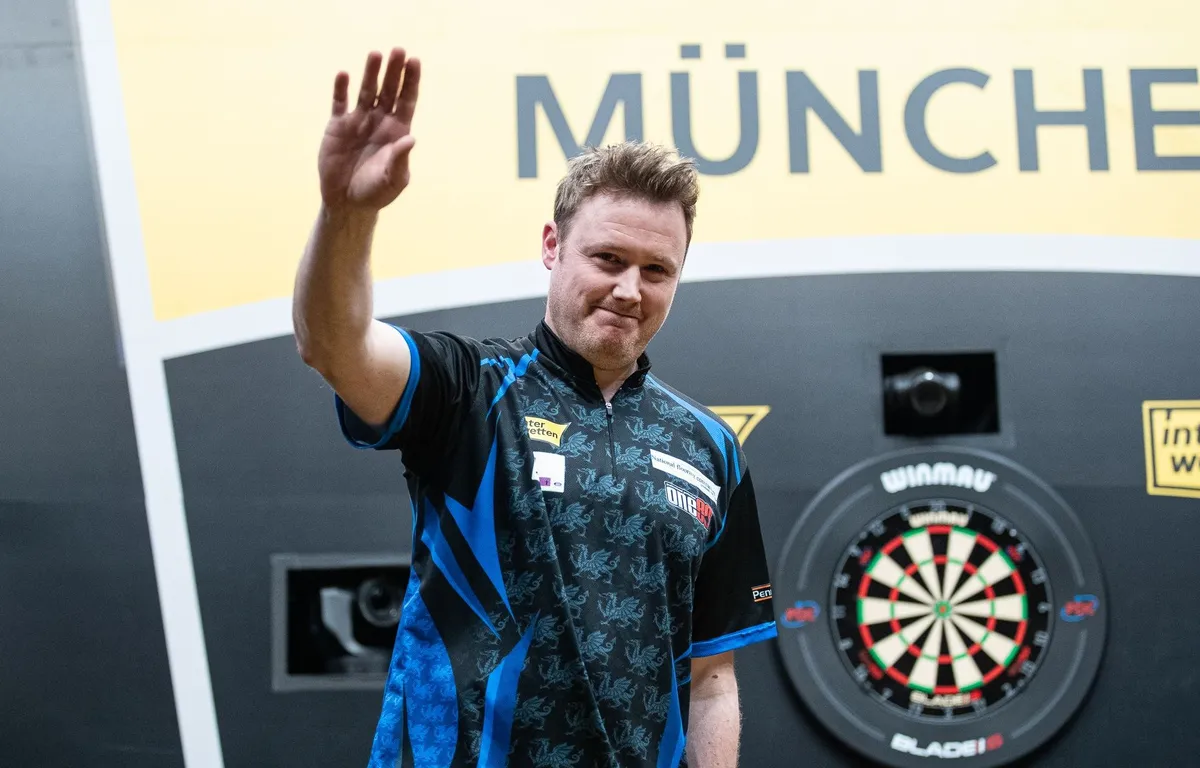 Williams silences pro-Schindler crowd and a returning Humphries is ...