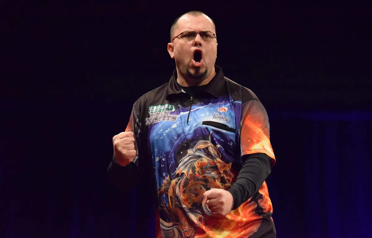 Raymond and Ky Smith become first father son duo to compete in same ...