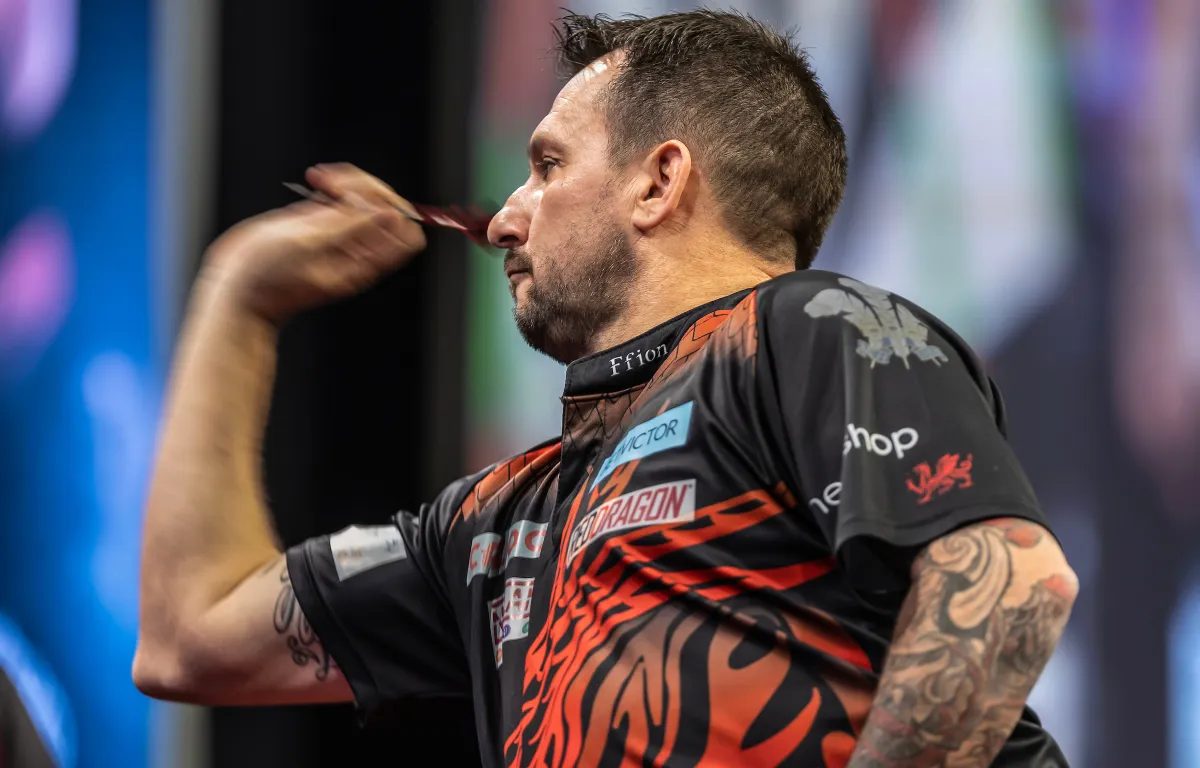 Clayton hat den Rekord-Finalsieg beim World Cup of Darts im Visier ...