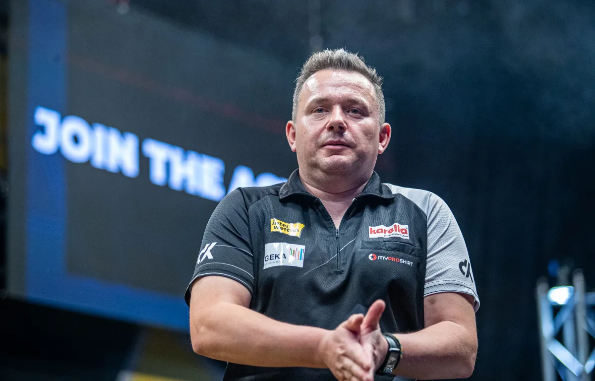 Ross Smith zieht auf Kosten von Daniel Klose ins Viertelfinale der Austrian Darts Open ein und ...