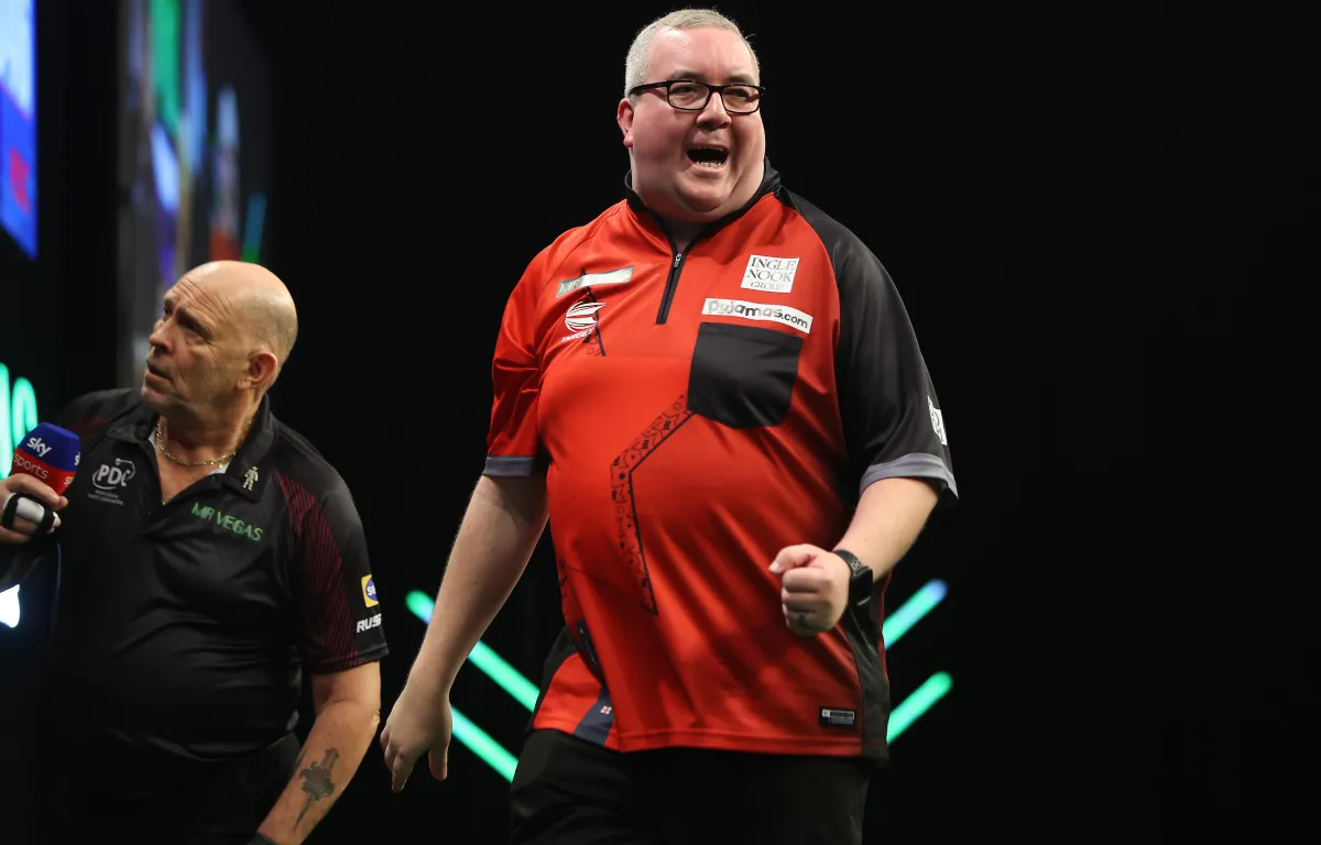 Stephen Bunting vergleicht sich selbst mit seinem Lieblingsverein ...