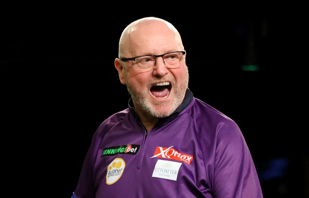Richie Howson und Andy Hamilton im Finale des World Seniors Champion of ...