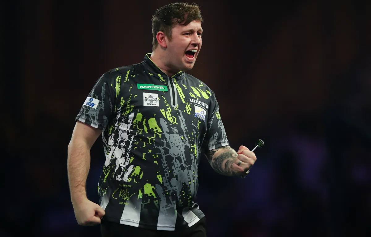 Callan Rydz besiegt Luke Littler und erreicht das Halbfinale bei der ...