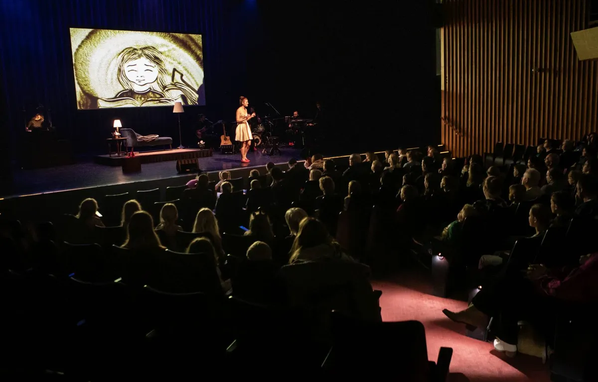 2000 bezoekers in De Tamboer tijdens het Nationaal Theaterweekend