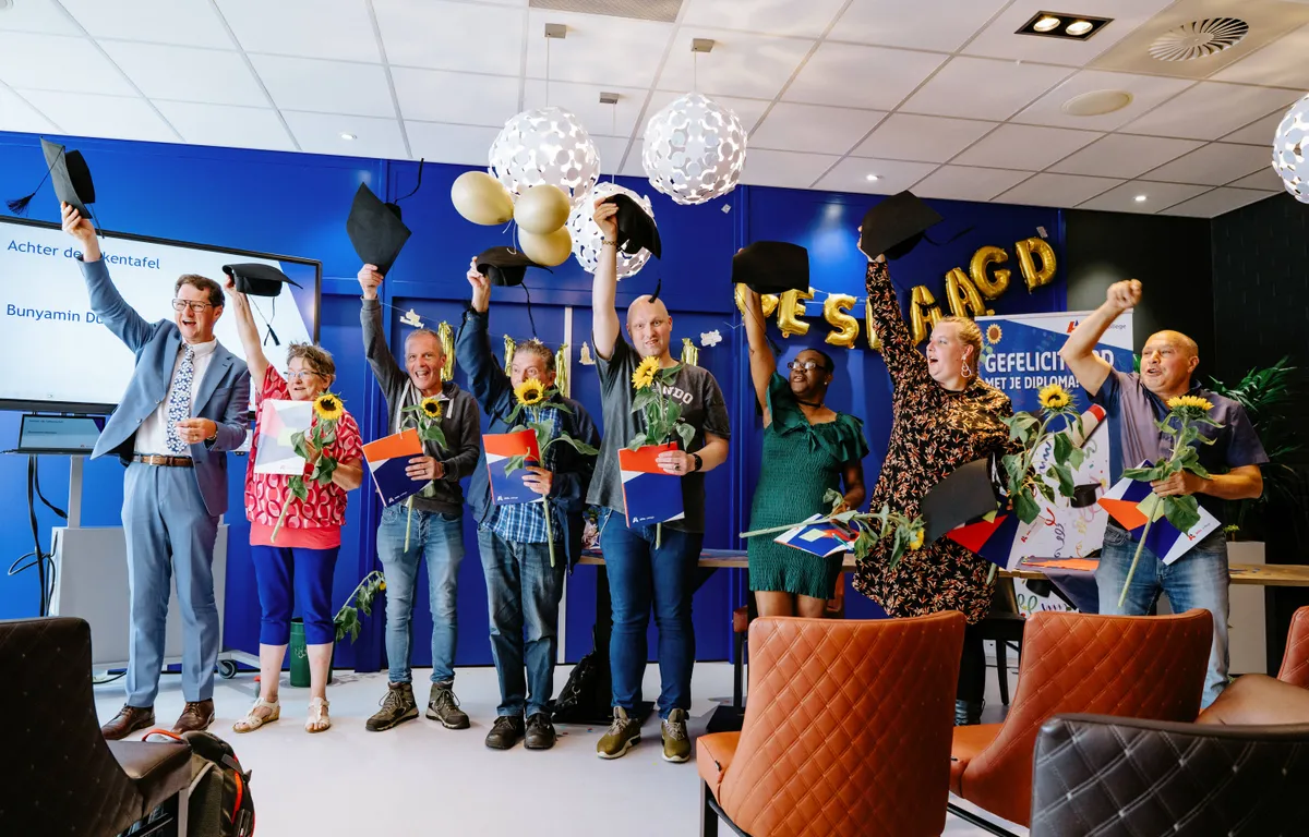 Feestelijke diplomering voor cursisten Alfa-college