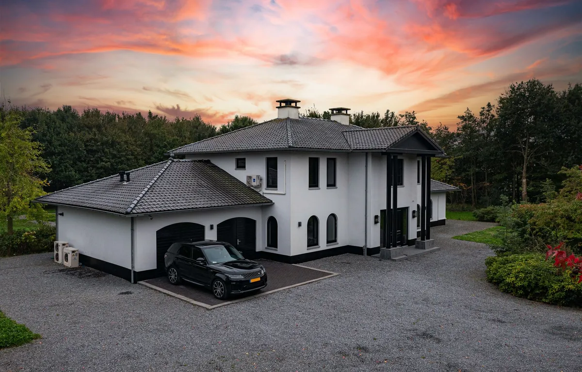 Funda Toppers #88: Villa van bekende Nederlander met eigen voetbalveld