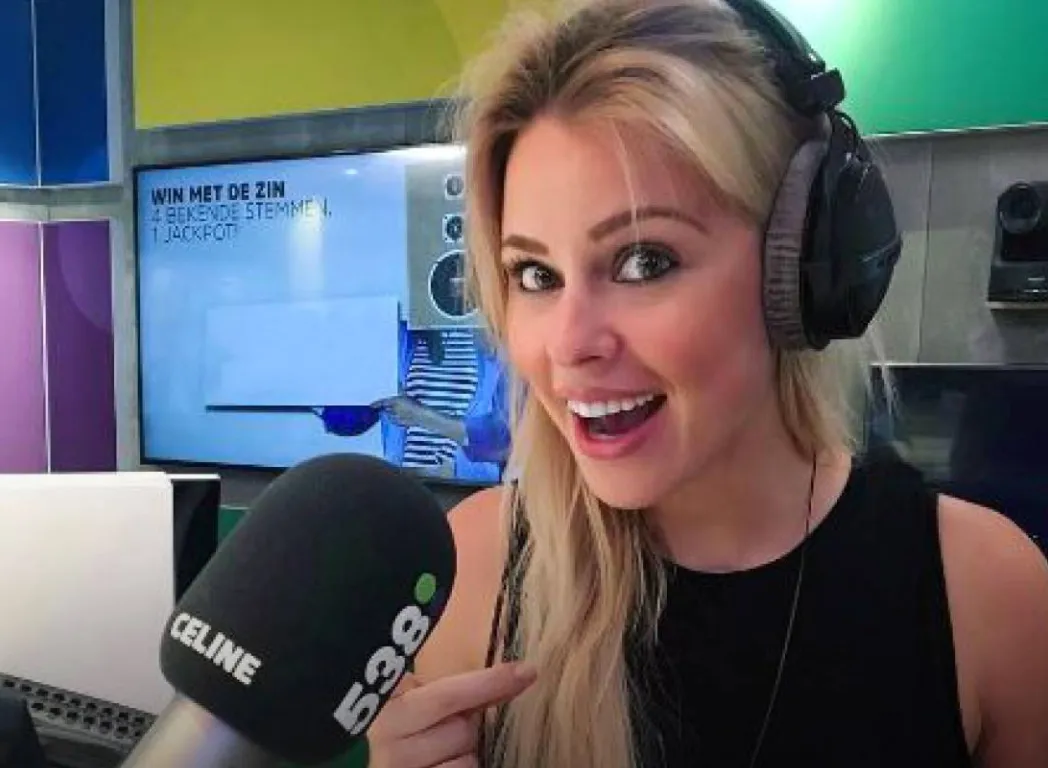 Gaat Radio 538-nieuwslezeres Celine Huijsmans uit de kleren voor FHM?