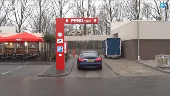 Afgelopen zaterdag is de eerste Febo drive through geopend